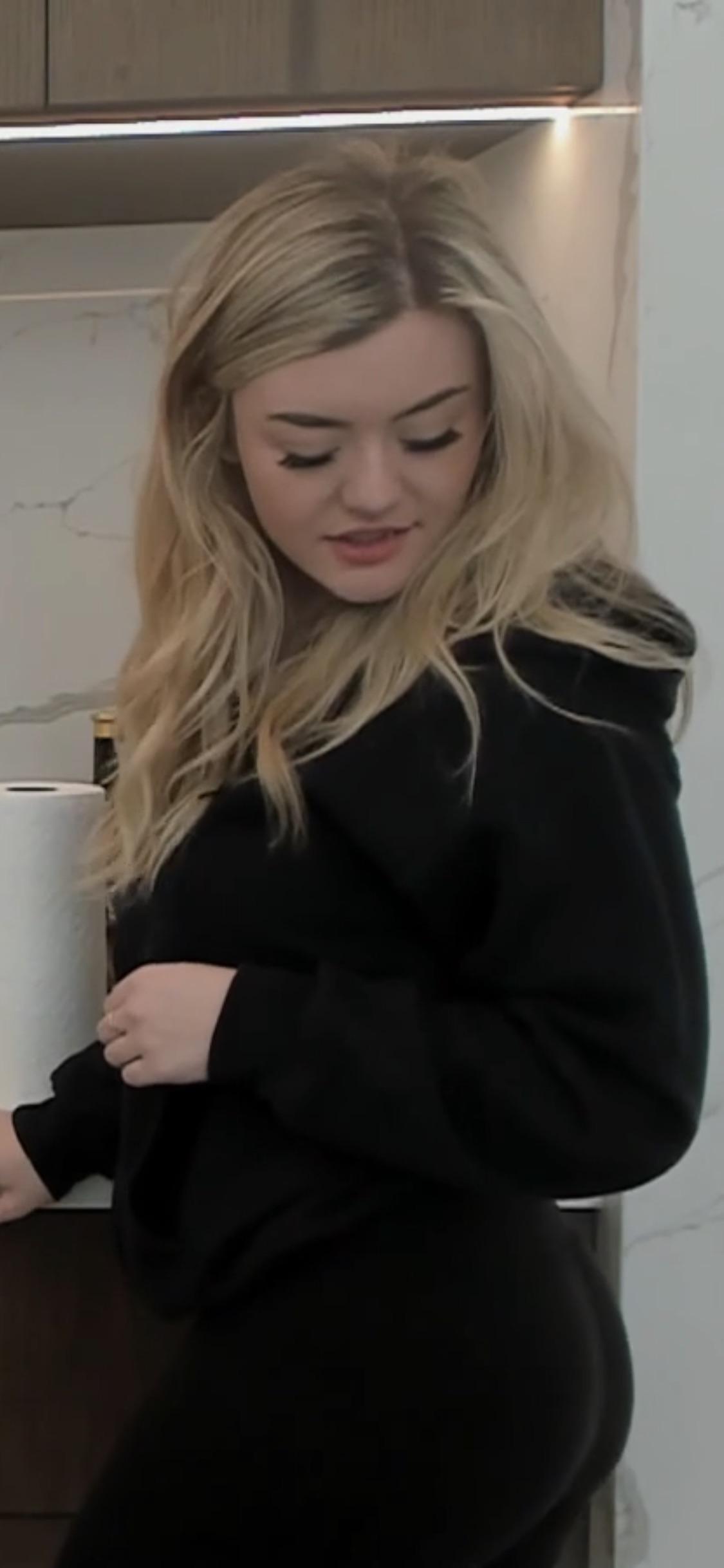 Looking at herself | Scrolller