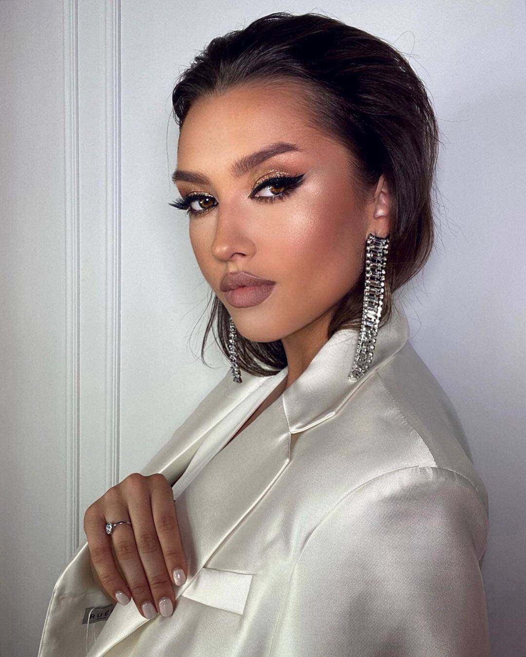 Looking Beautiful | Scrolller