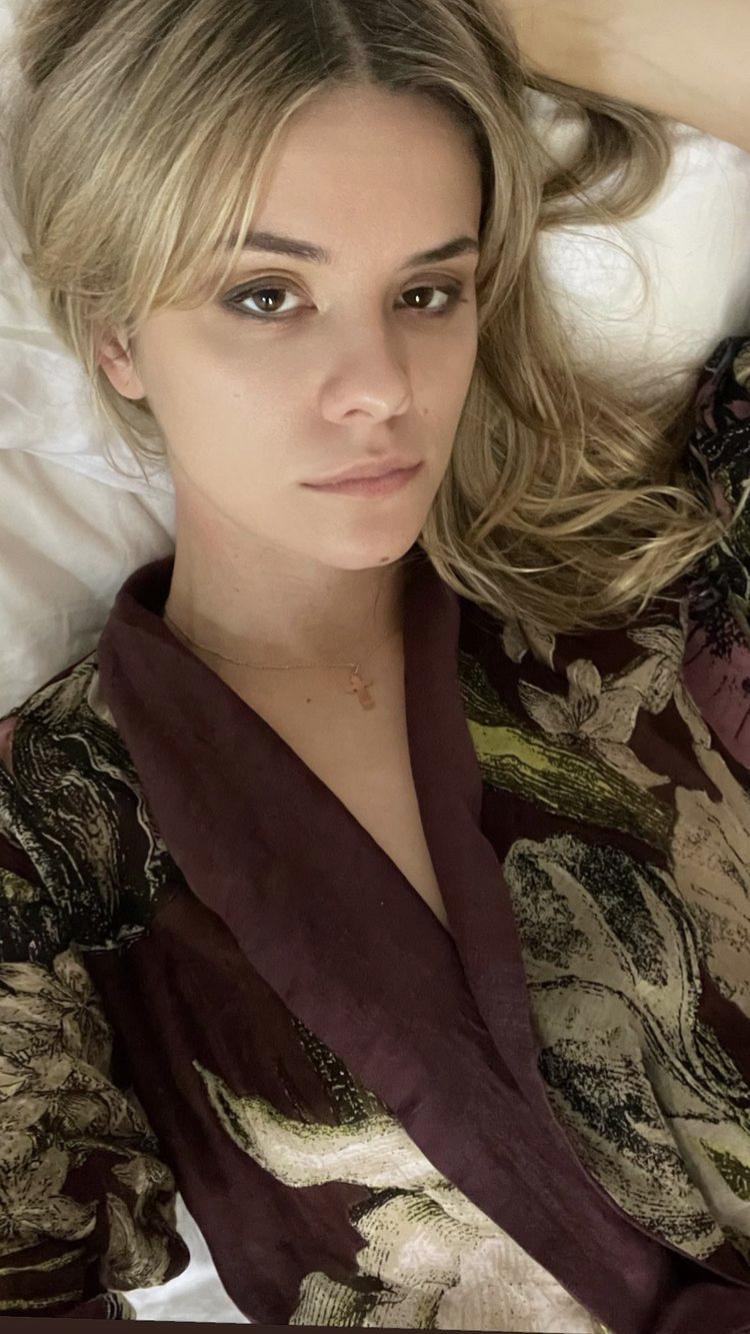 Looking extra hot in this pic | Scrolller