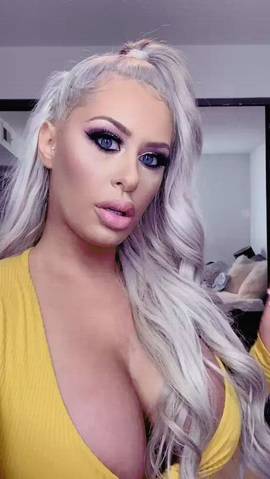 Looking fine !! | Scrolller