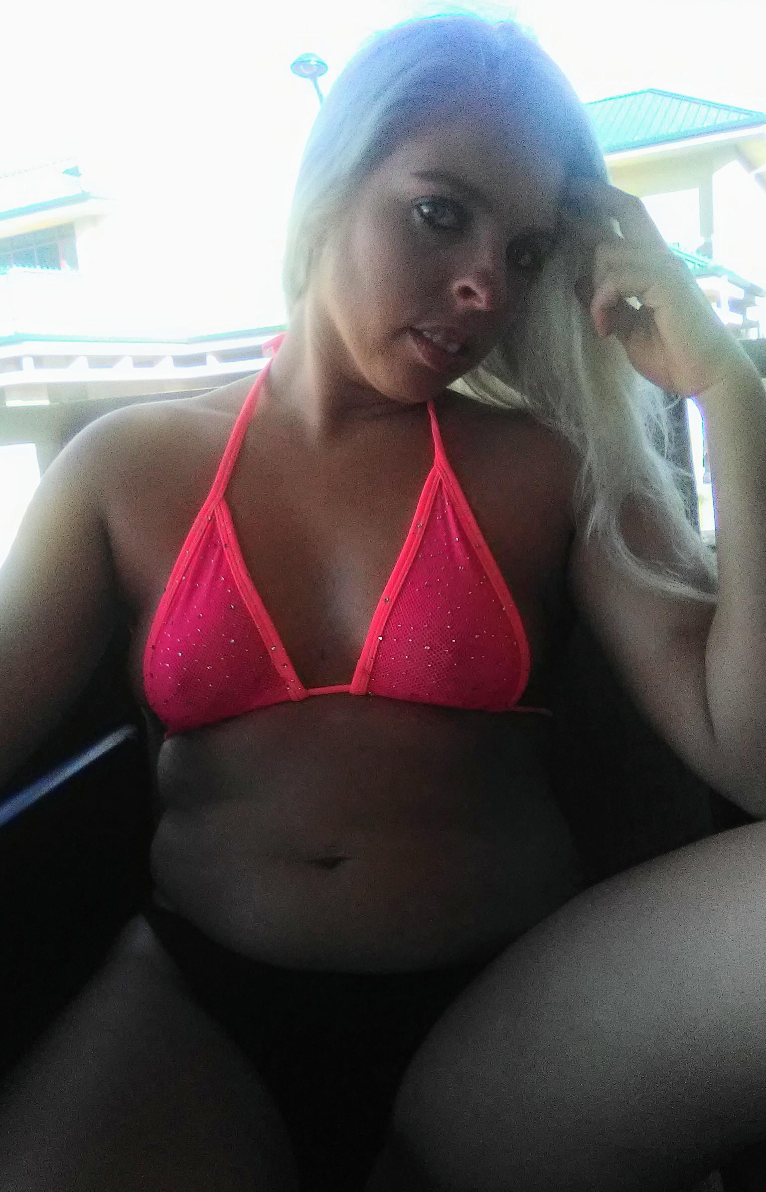 Looking for fun tonight hotwife | Scrolller