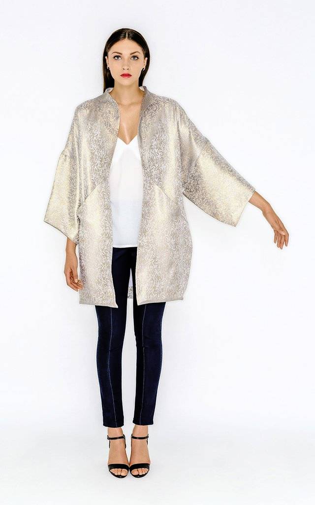 Looking for Sapporo coat by papercut pattern | Scrolller