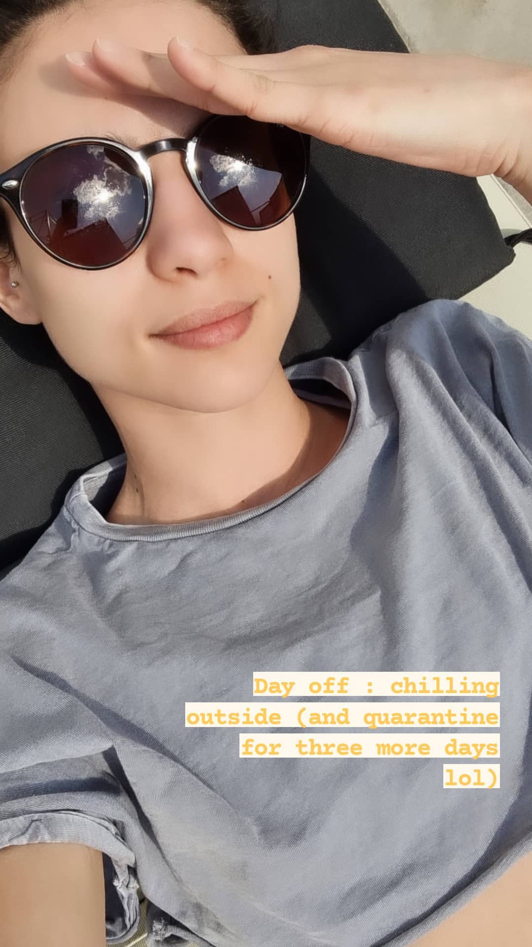 Looking gorgeous while chilling outside | Scrolller