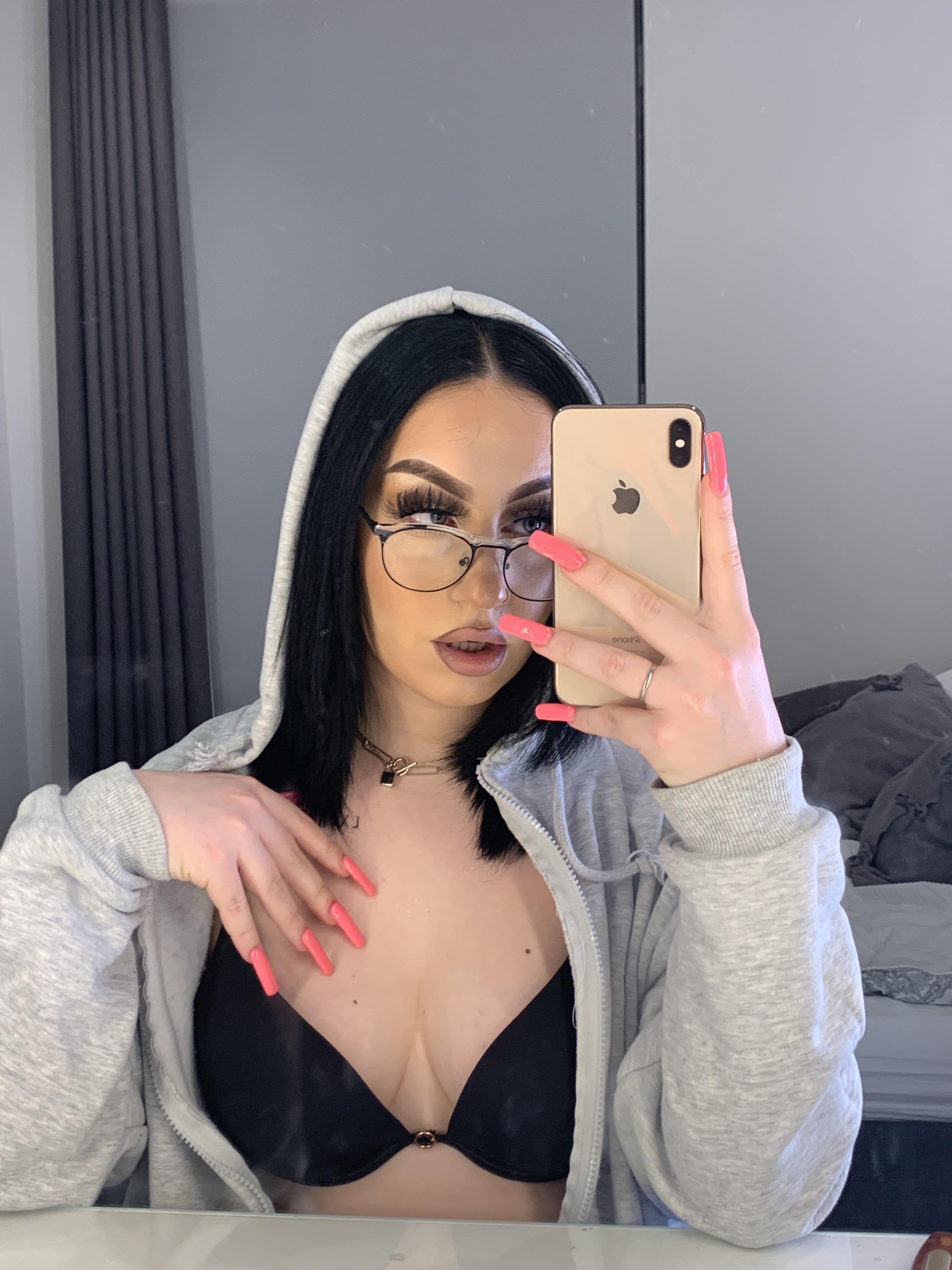 Looking like a Russian hacker | Scrolller