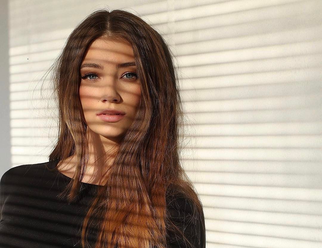 Lorena Rae | Scrolller