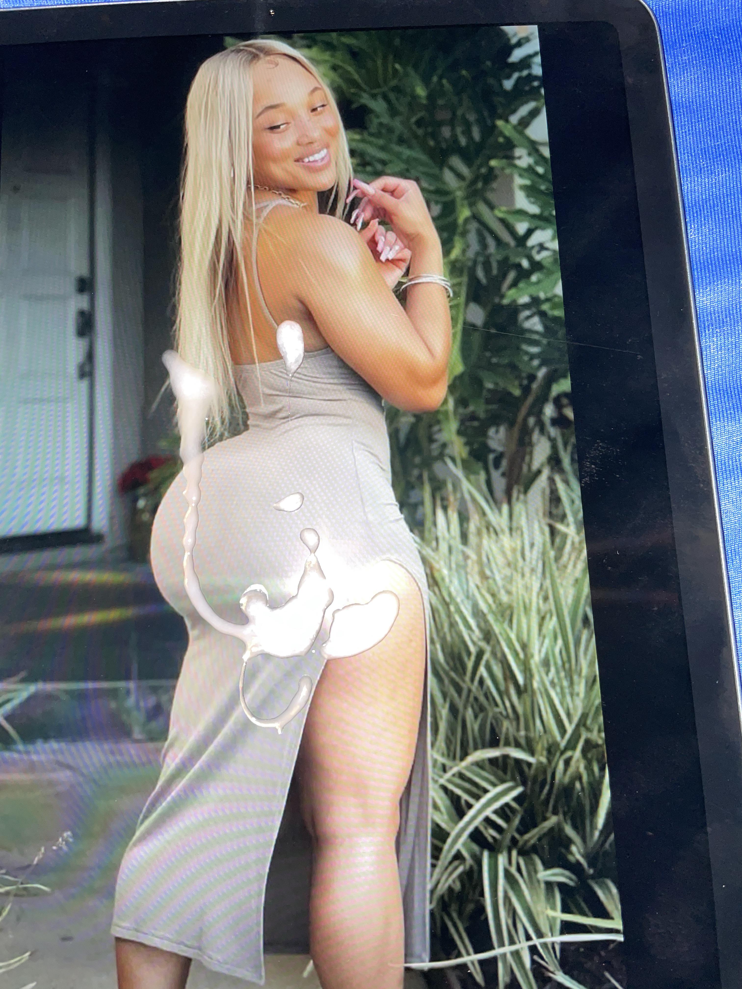 Lorraine_sd on ig | Scrolller