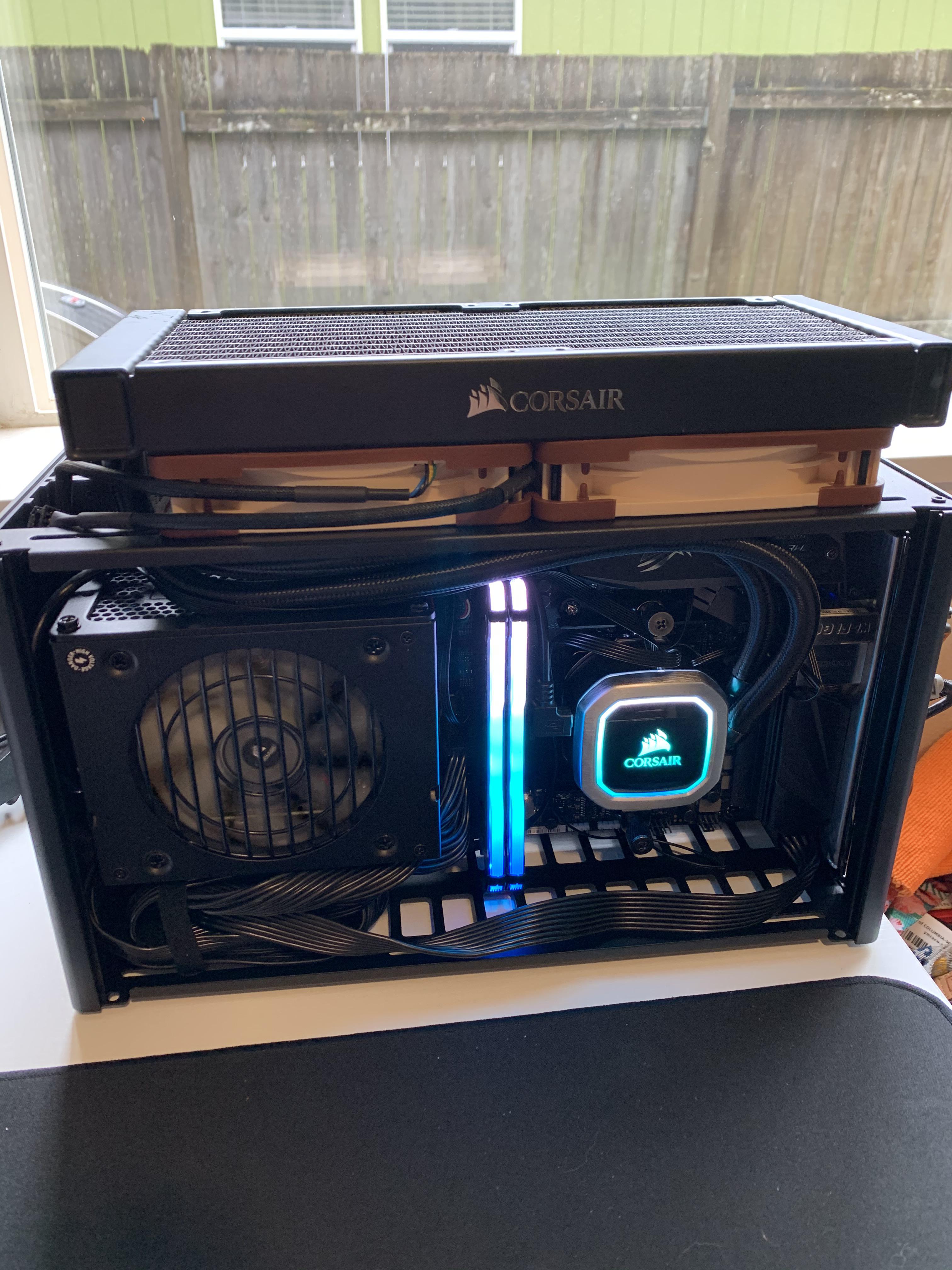 Louqe Ghost S1 with H100i, vengeance ram, and sf600 | Scrolller