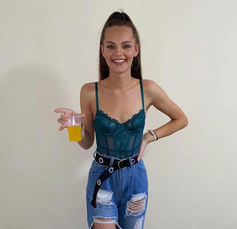 Love to see her captioned - no limit so go wild | Scrolller