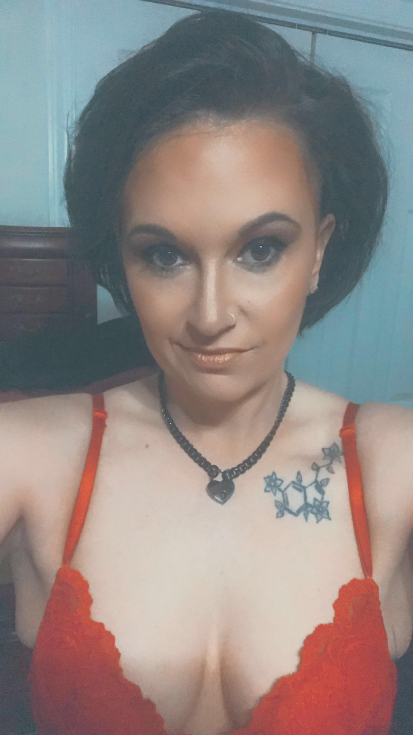 Love wearing my collar | Scrolller