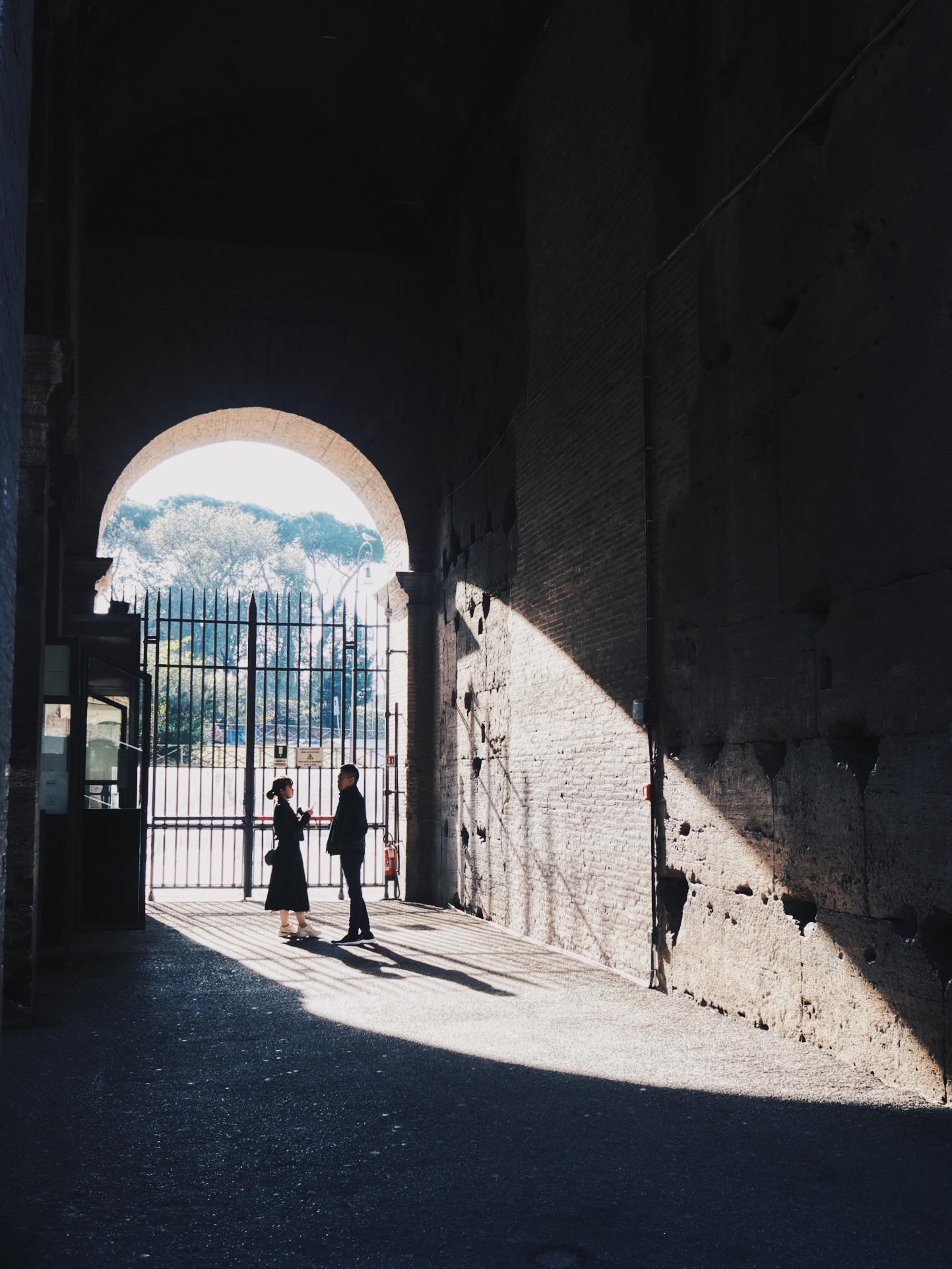 Lovebirds, Rome | Scrolller