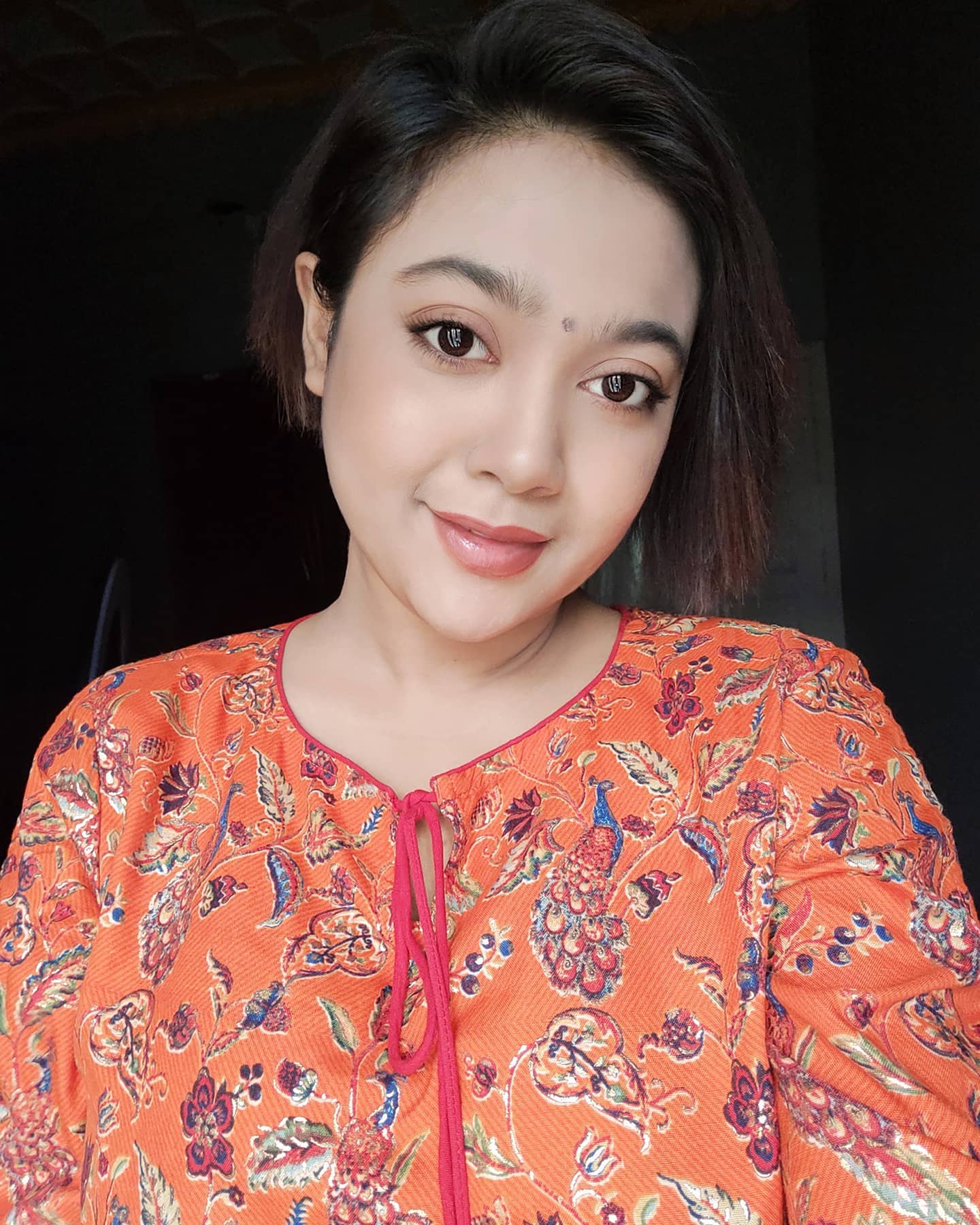 Lovely Ghosh | Scrolller