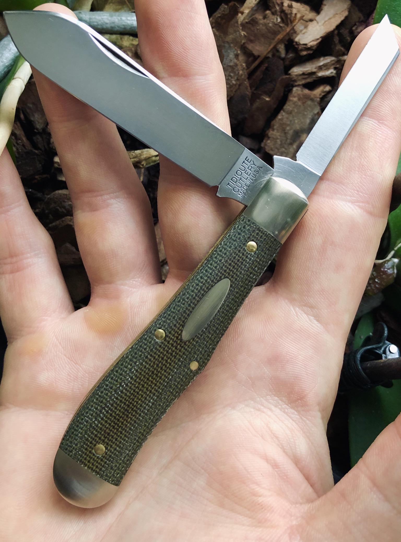 Loving the texture on this micarta | Scrolller
