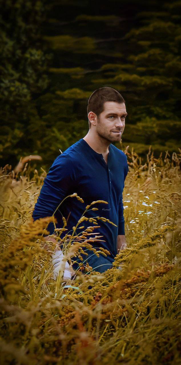 Lucas Hood | Scrolller