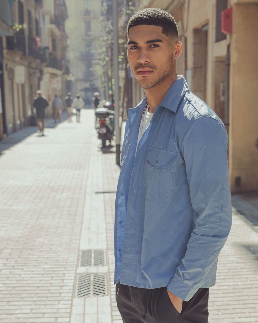 Luke Edmeade | Scrolller