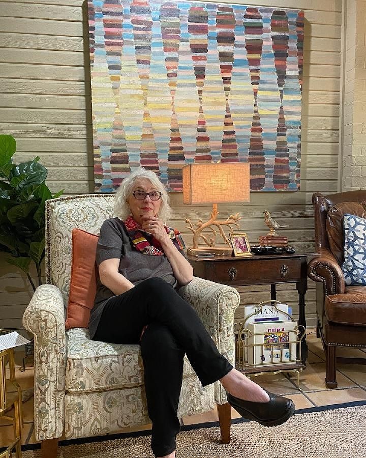 Luxurious. Art by Russell Belue, oil on canvas | Scrolller