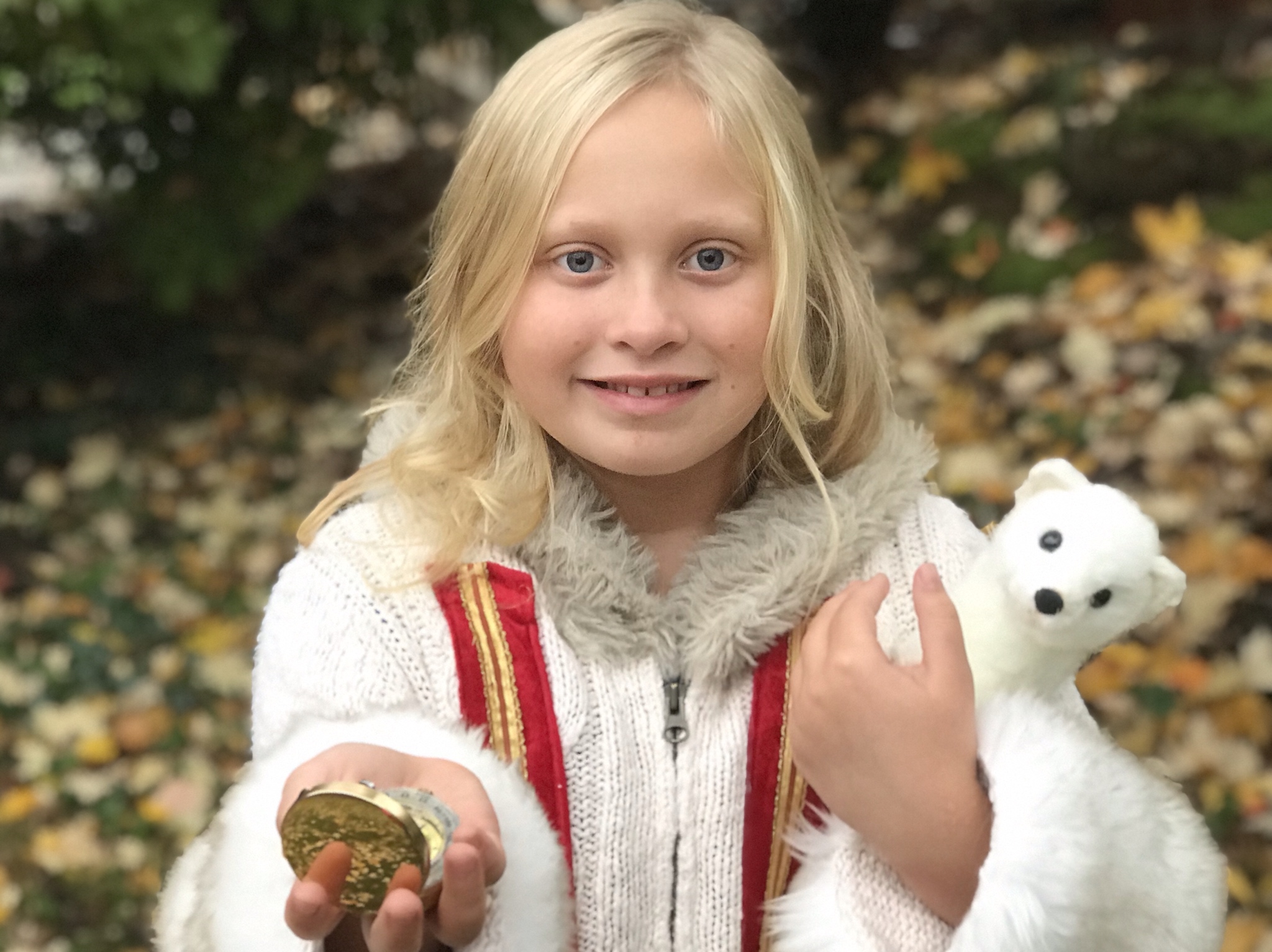 Lyra Belacqua cosplay from Northern Lights/The Golden Compass | Scrolller