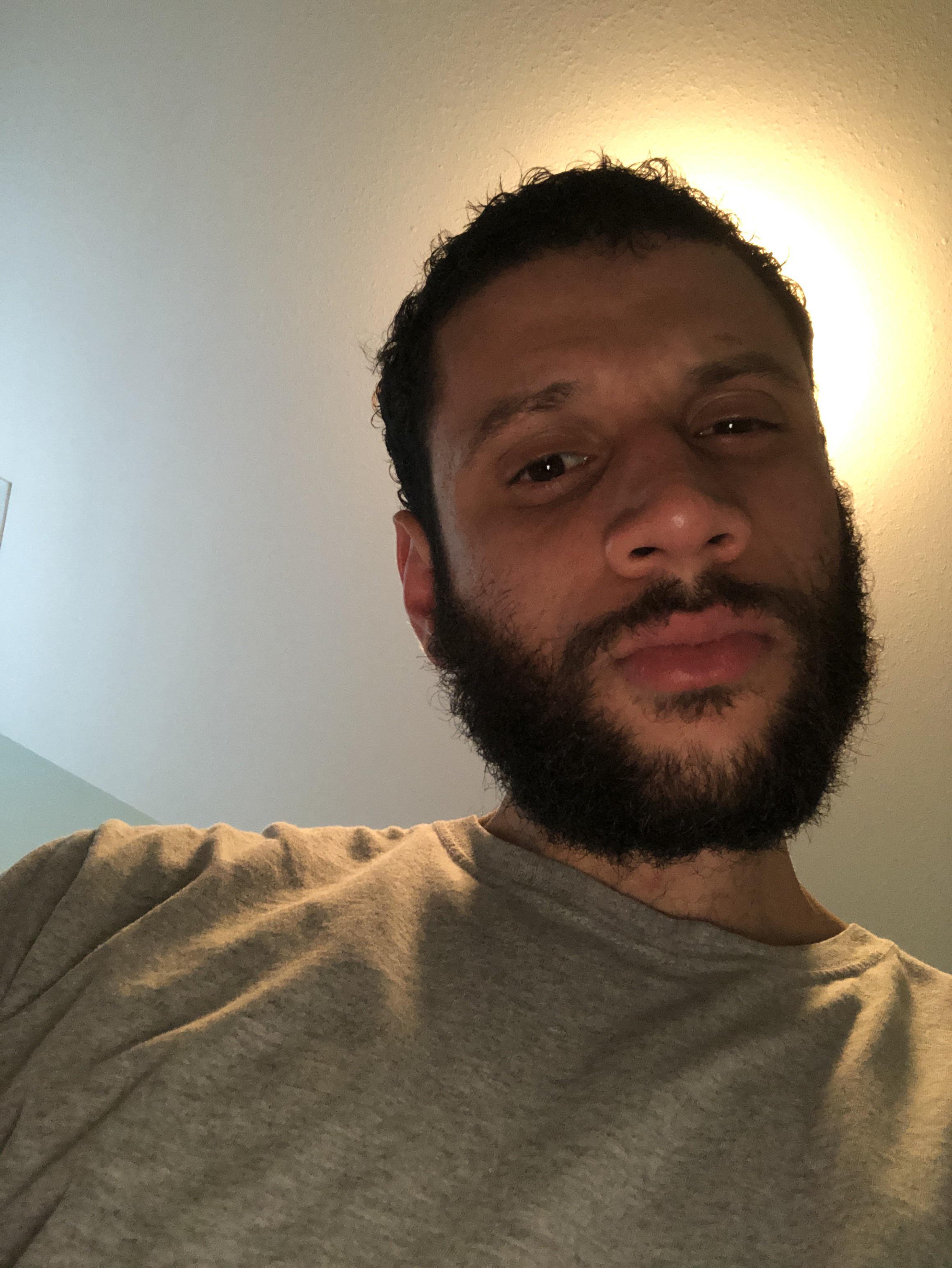 [m] she is going to sit on this beard | Scrolller