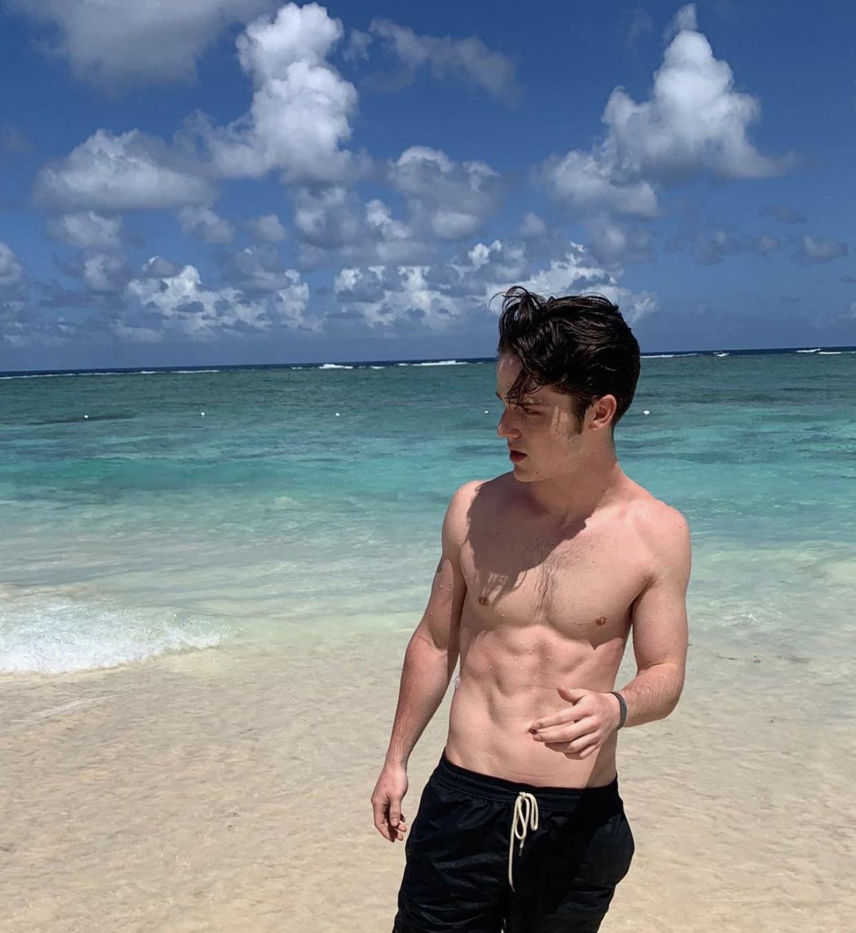 M18 bored and waiting... | Scrolller