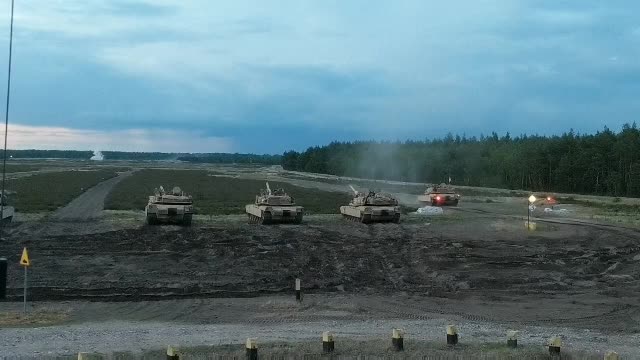 M1A2 Abrams Live Fire | Scrolller