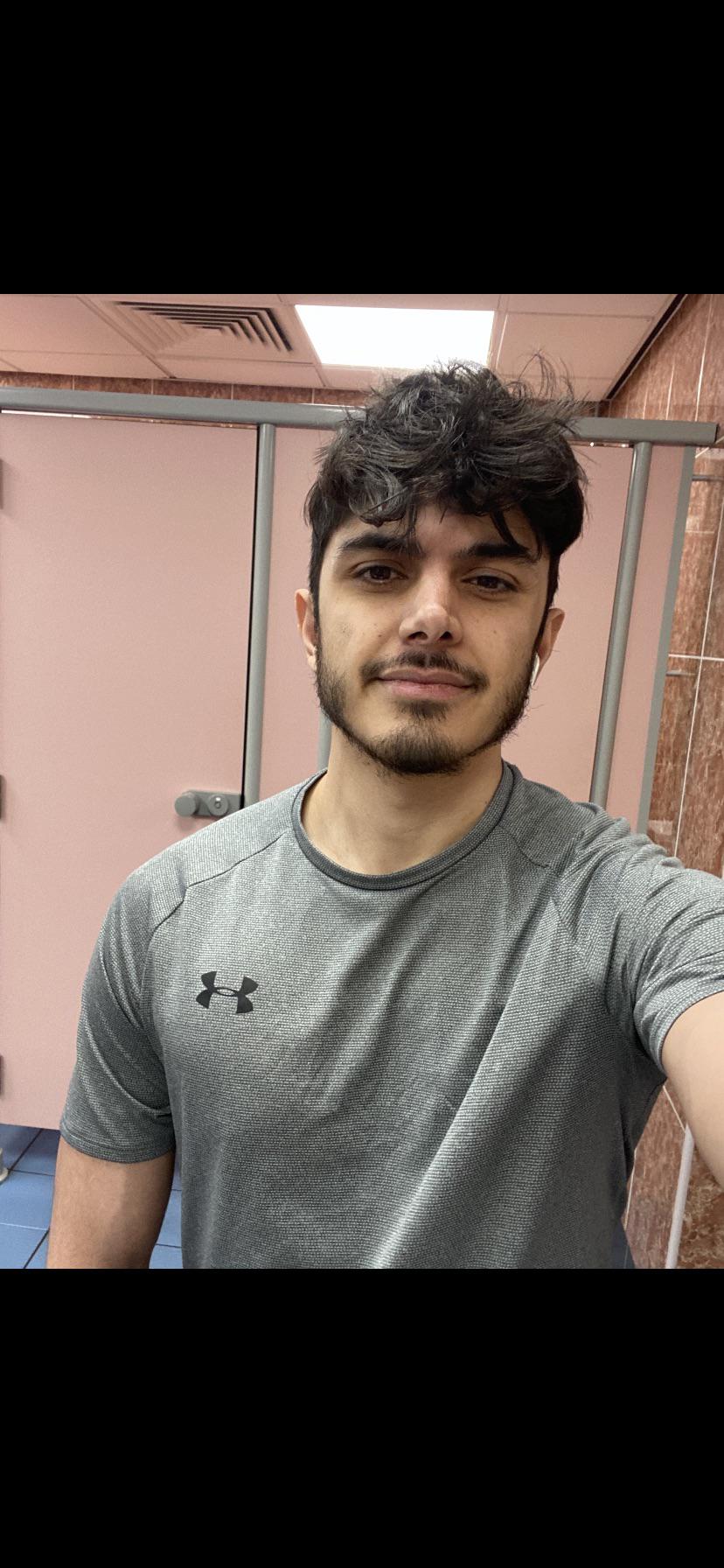[m27] gym selfie 😊 | Scrolller