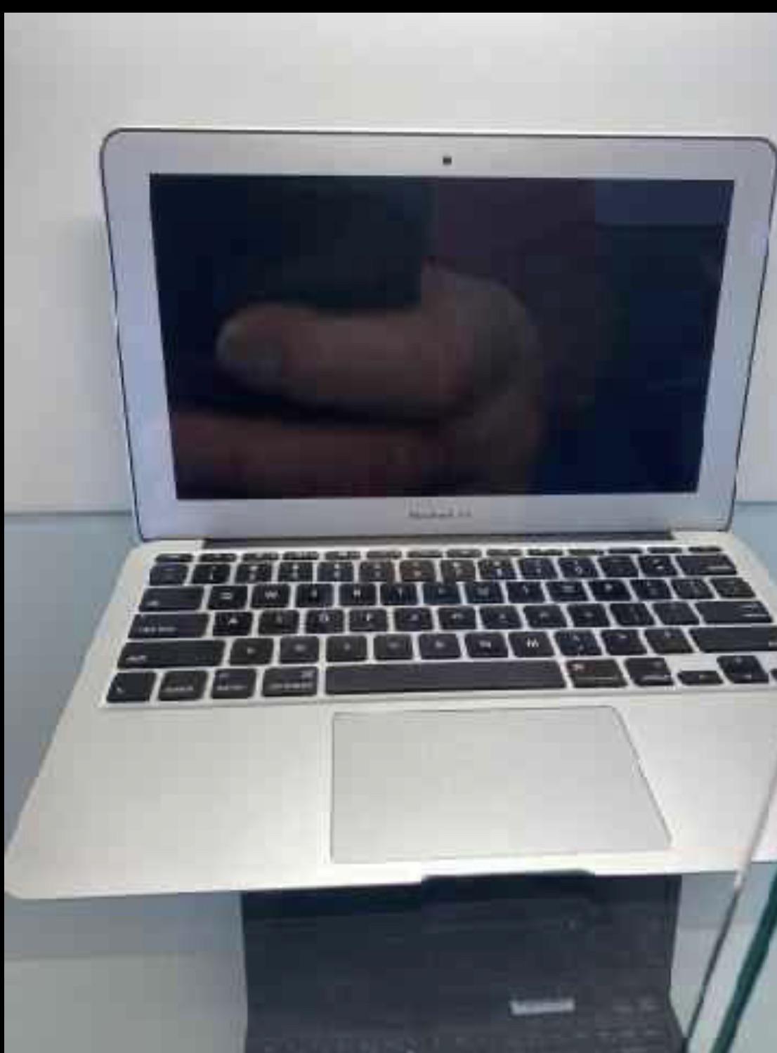 MacBook mini | Scrolller