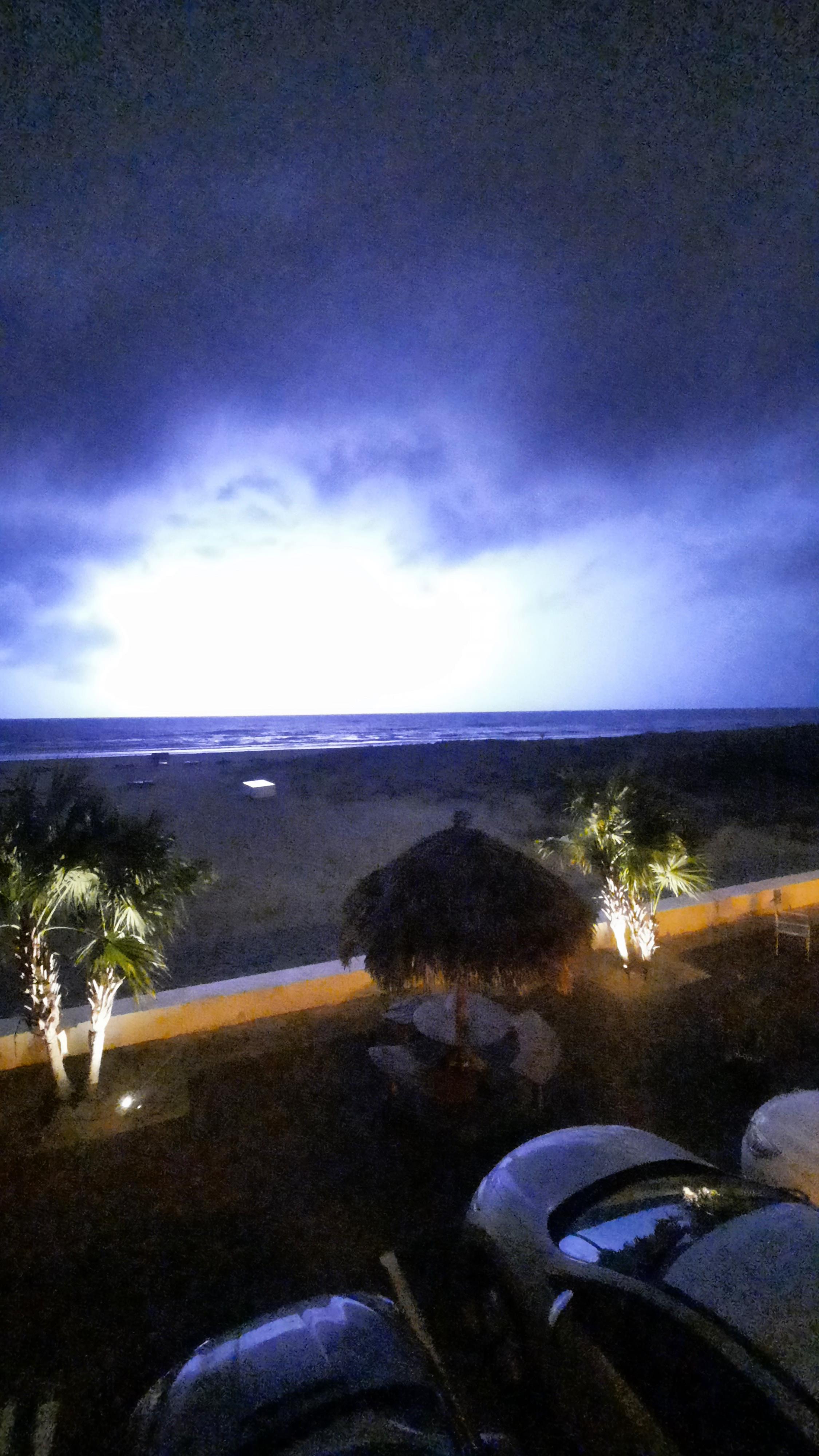 Mad Beach, Florida lightning at night. | Scrolller