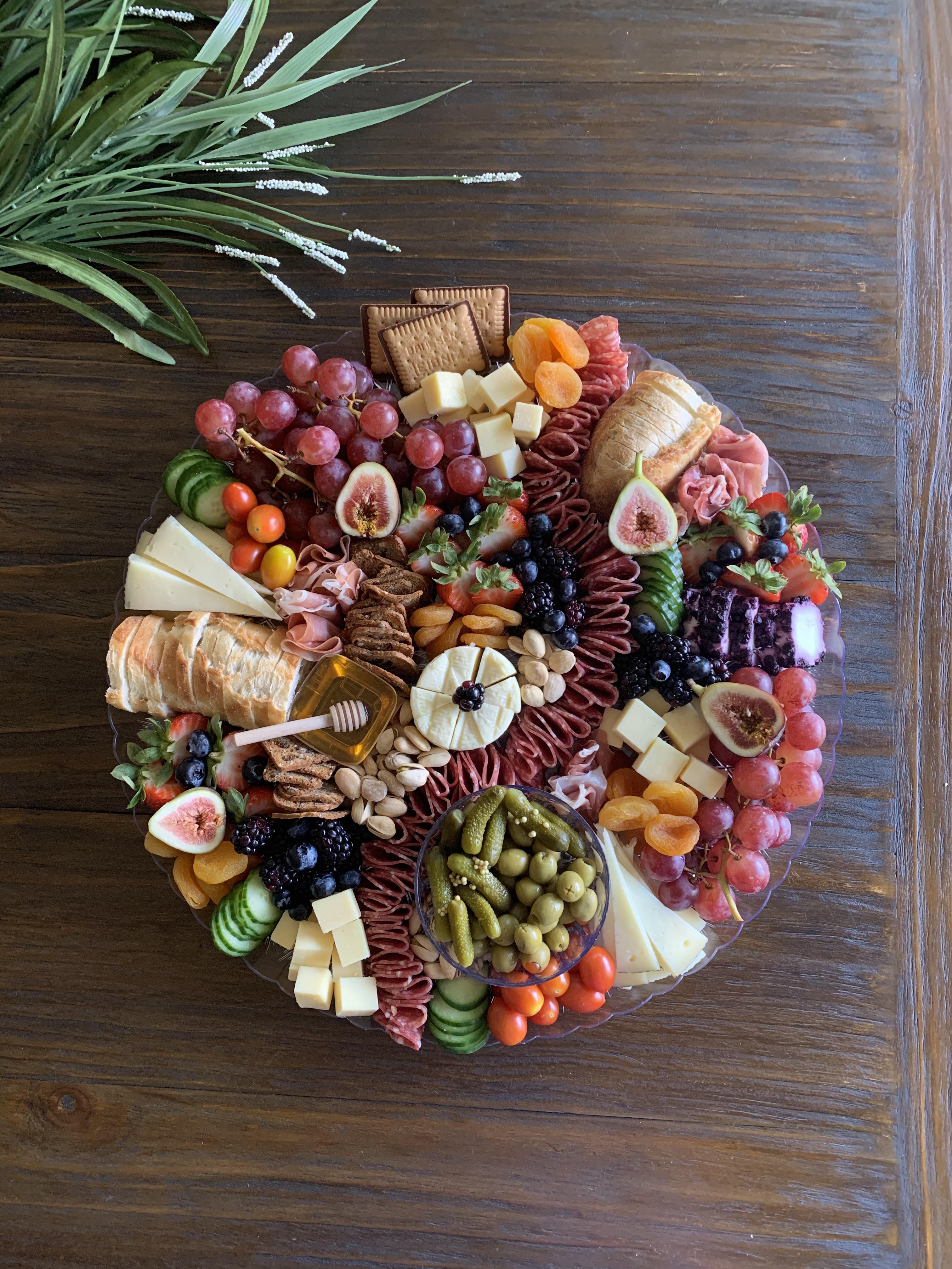 made a charcuterie board on a 18” cake platter!! | Scrolller