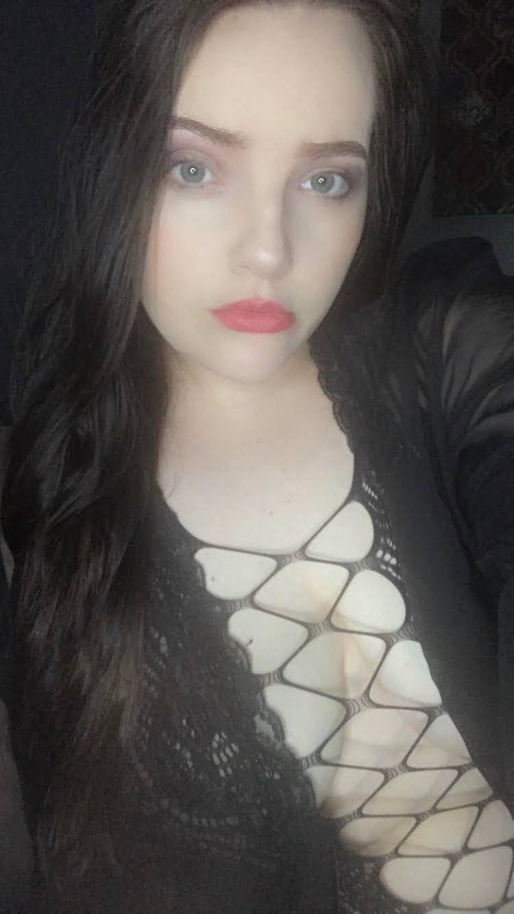 Made a free page 🔥🔥🔥🔥 | Scrolller