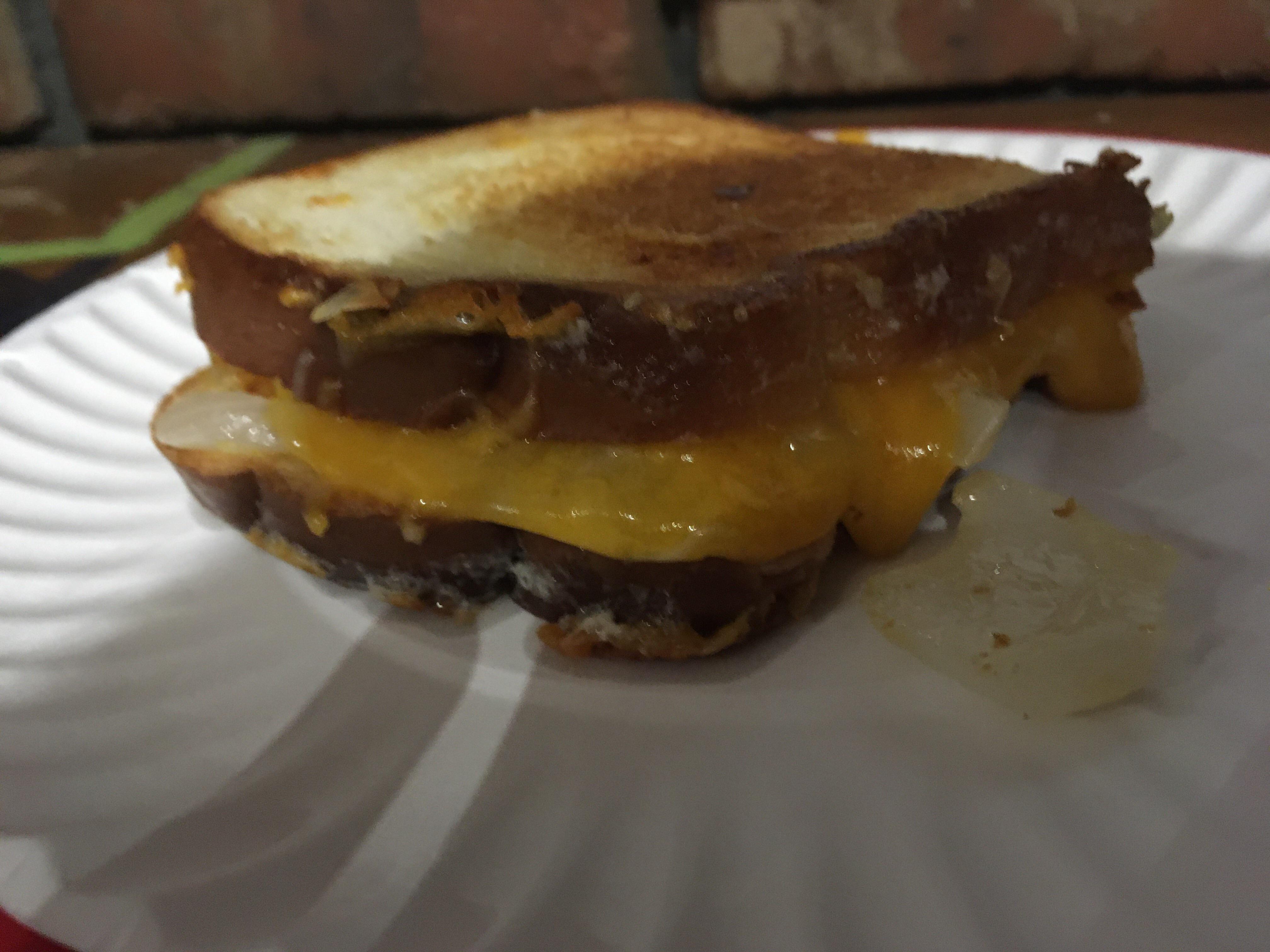 Made a pretty nice grilled cheese | Scrolller