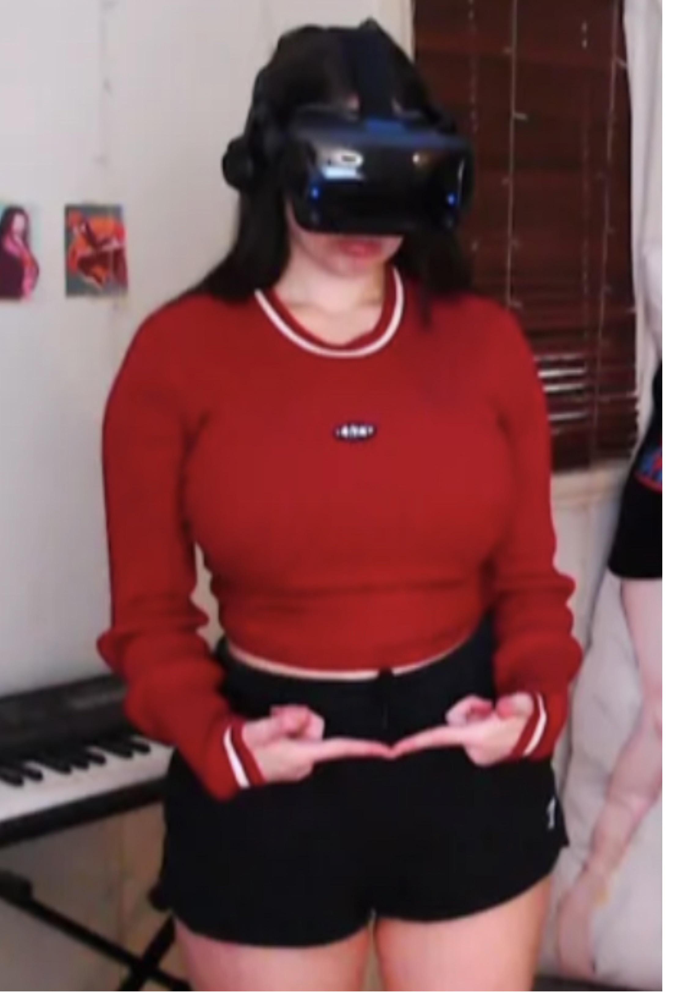 Made the pic thinner lol | Scrolller