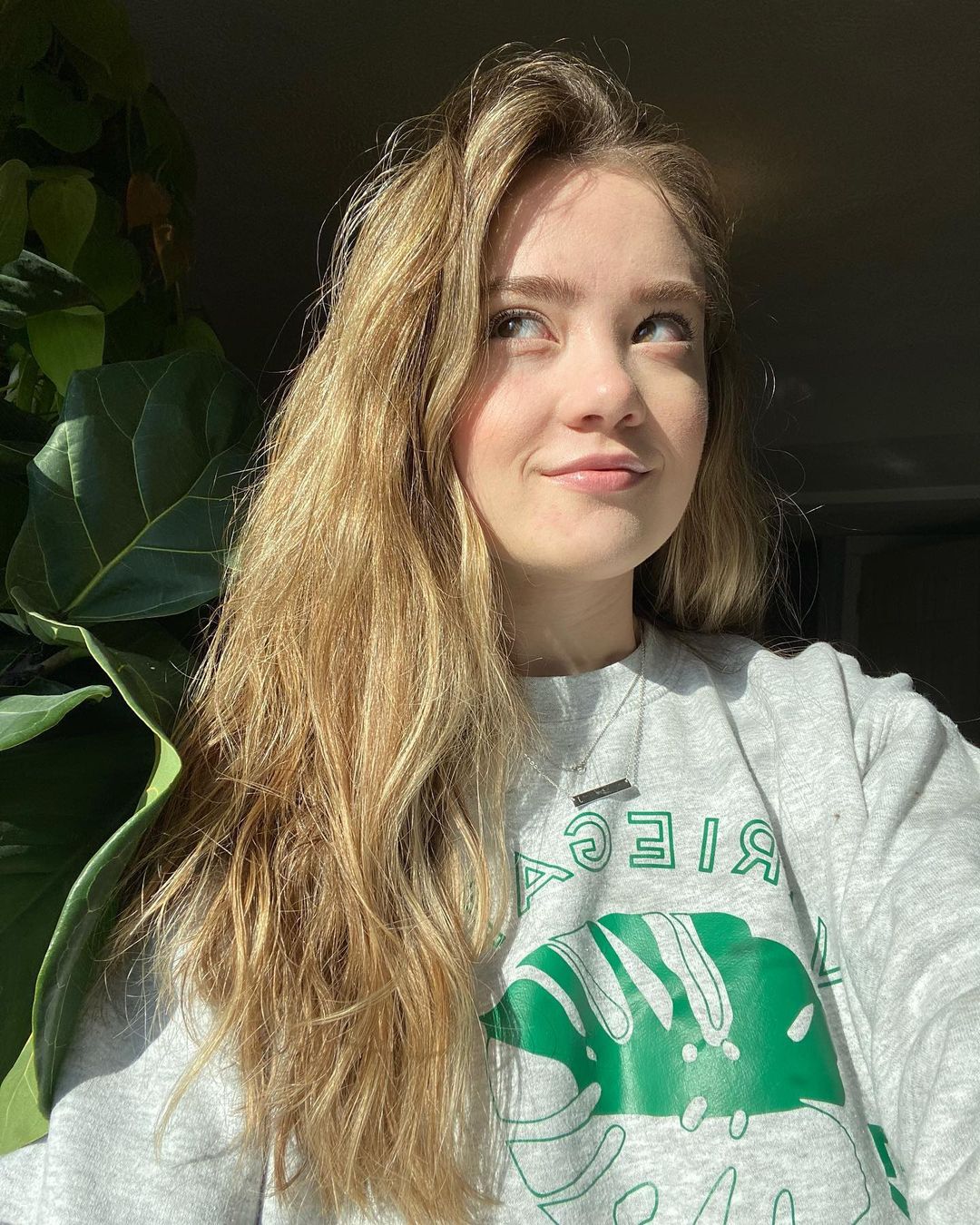 Madi ASMR [irtr] | Scrolller