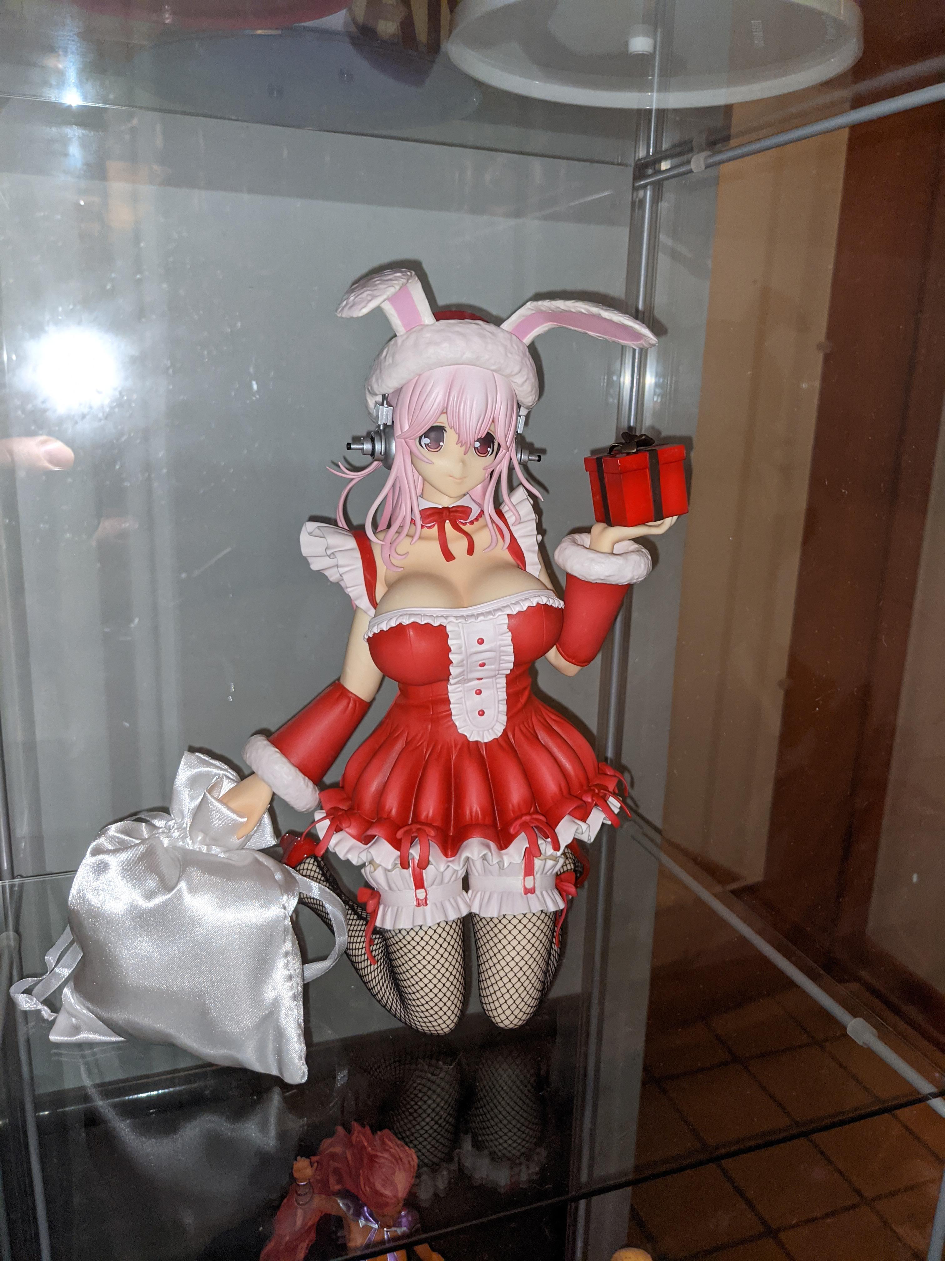 Mail call today! She's amazing definitely add her to your collection if you can. 1/4 size and ...