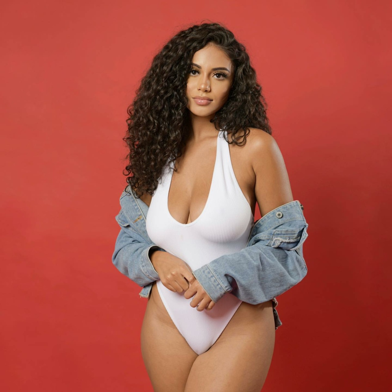 Makayla Mclovin | Scrolller