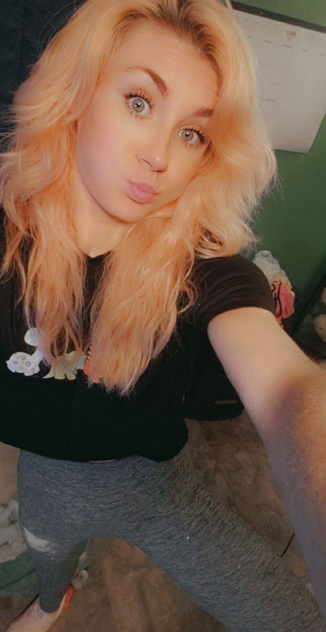 Make faces with me! | Scrolller