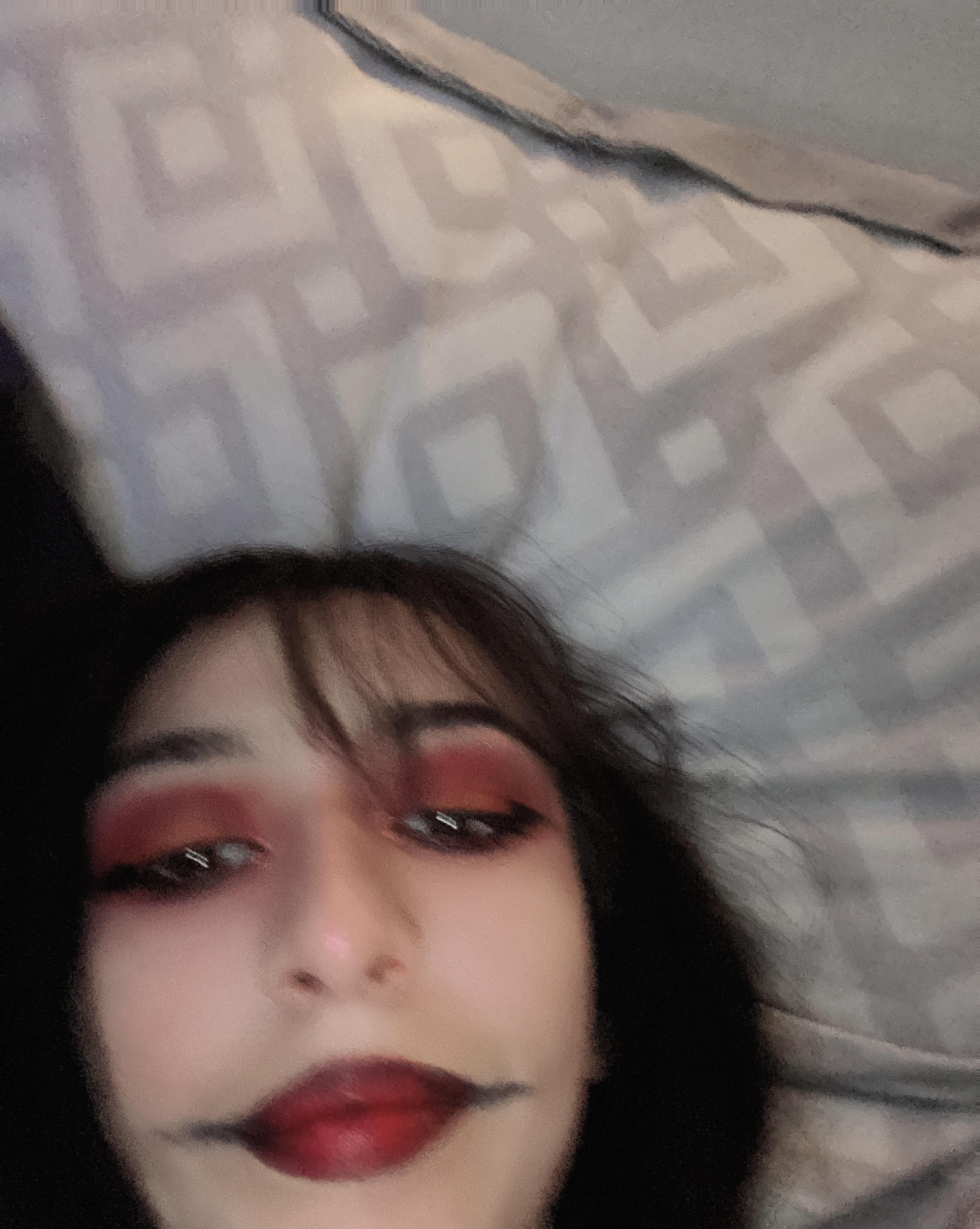 Makeup at 2Am | Scrolller