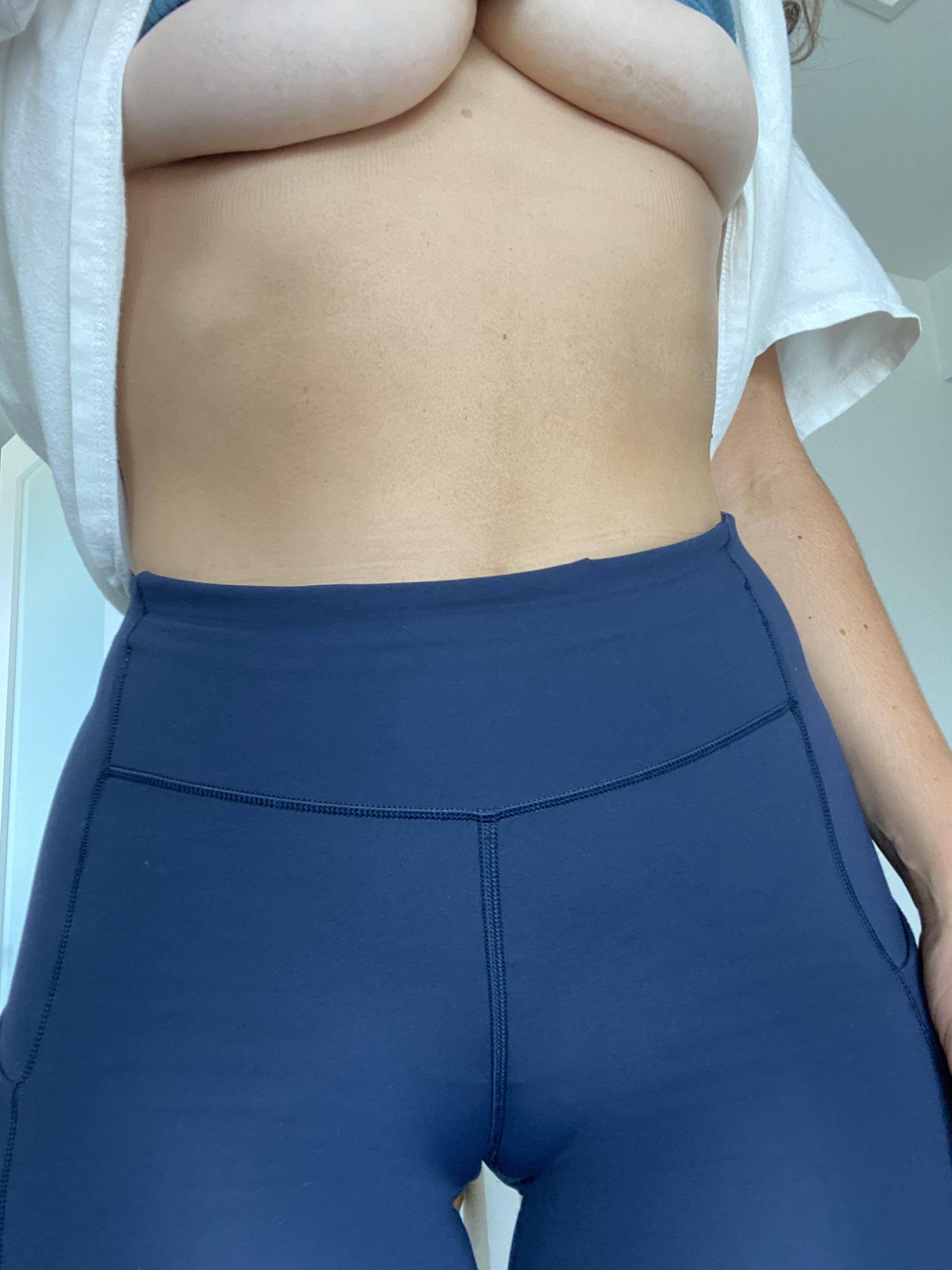 Making cute clothes look slutty since 2016 [F] | Scrolller