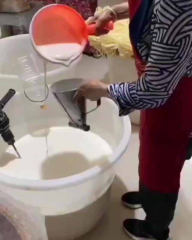 Making some noodles | Scrolller