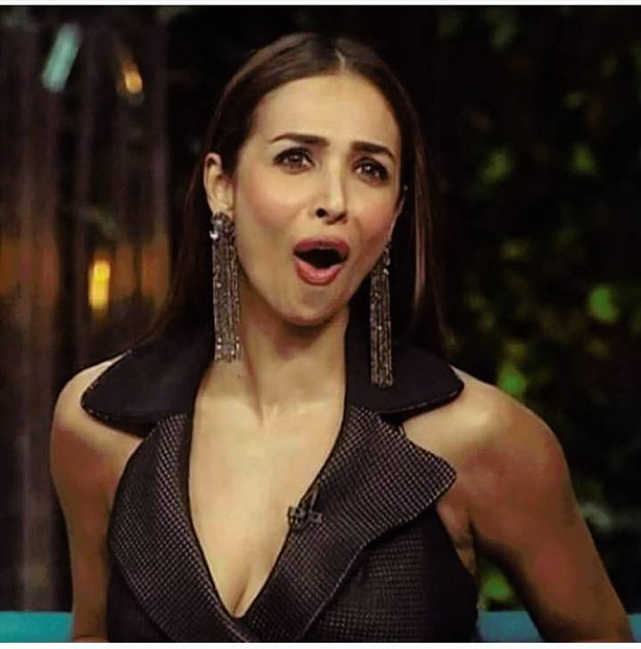 Malaika Arora Scrolller