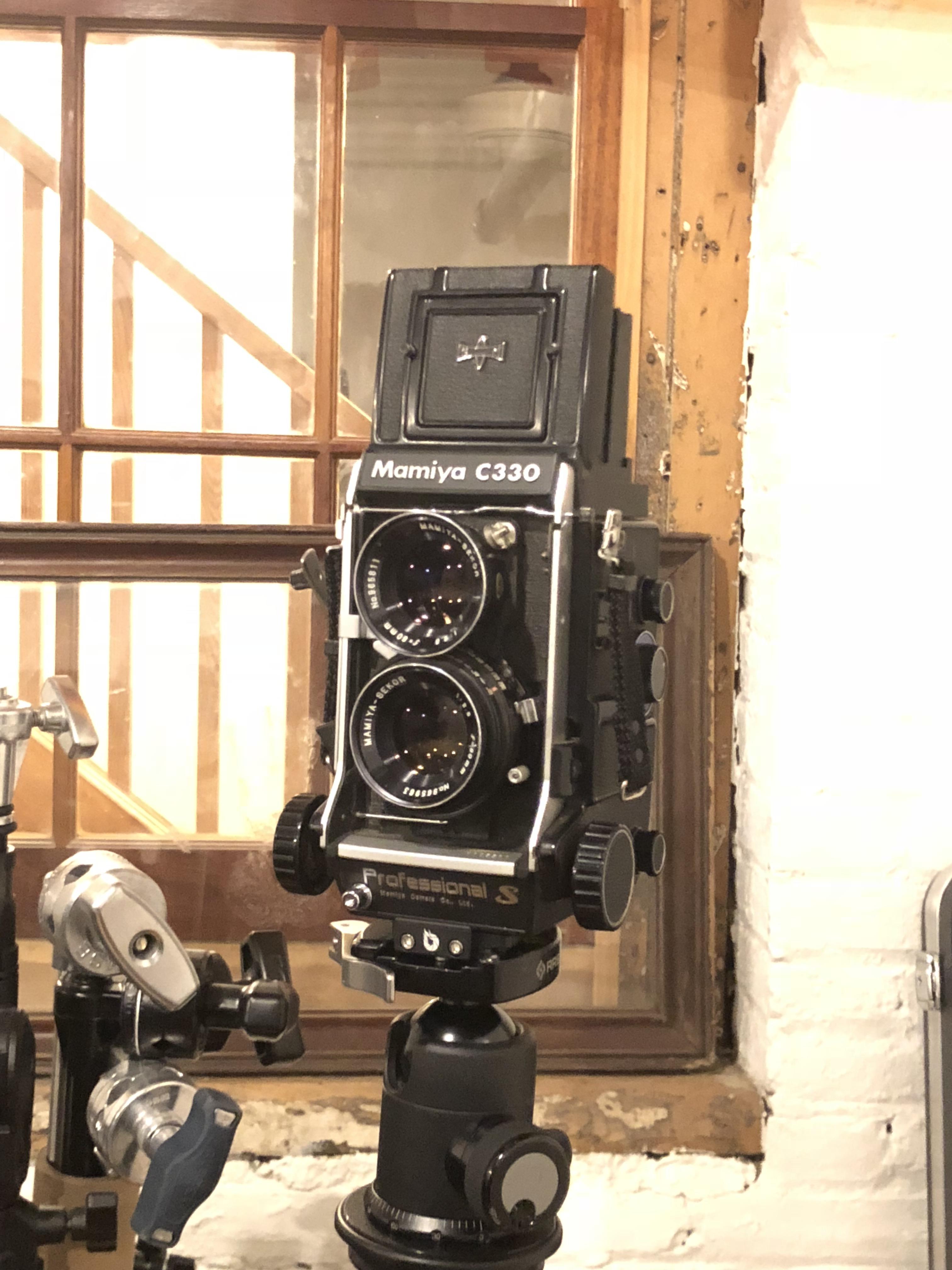 Mamiya C330 | Scrolller