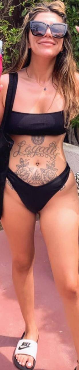 Mandi in bikini | Scrolller