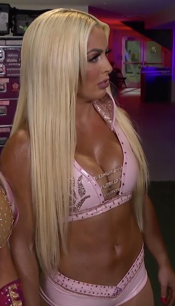 Mandy Rose | Scrolller