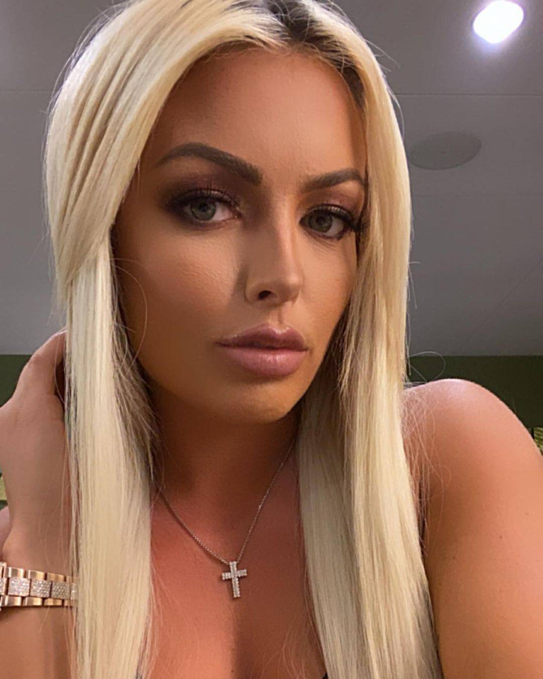 Mandy Rose's fuckable face | Scrolller