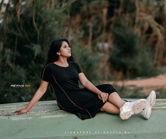 Maneesha mahesh | Scrolller