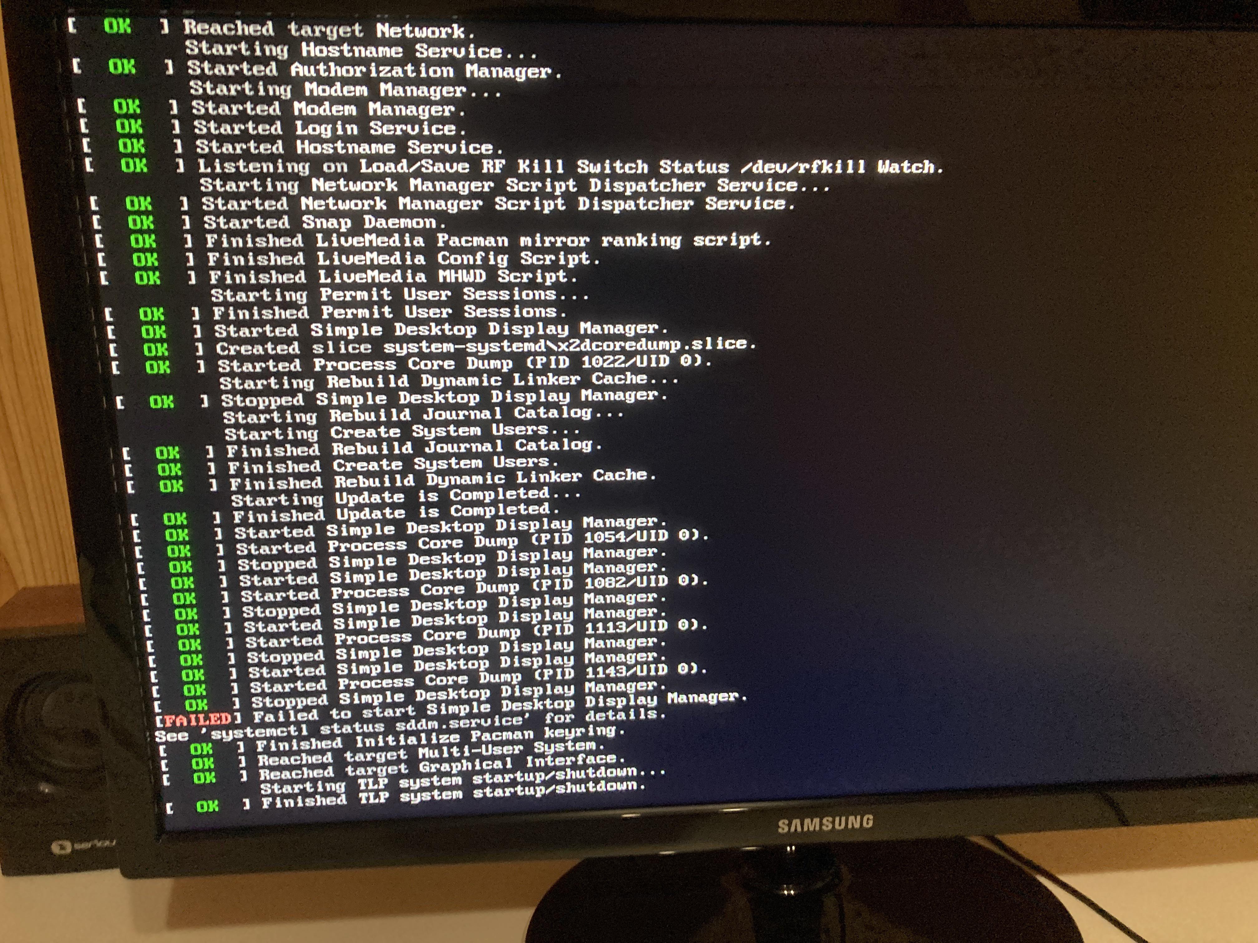 Manjaro install stuck 😰 Ryzen 5 1500x, Rx 560, B450m ds3h, 2 ssds in raid 0 | Scrolller