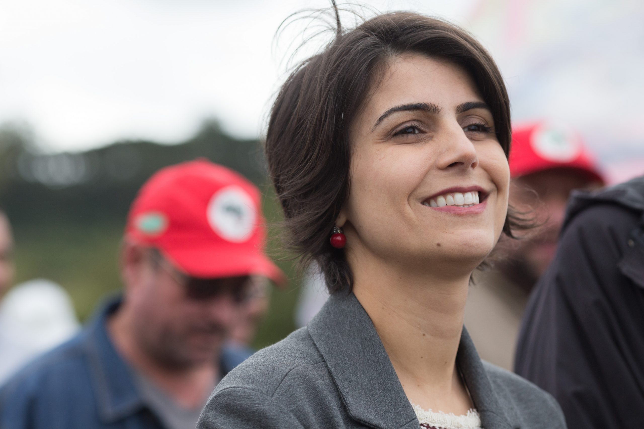 Manuela D'ávila, brazilian commie mommy | Scrolller