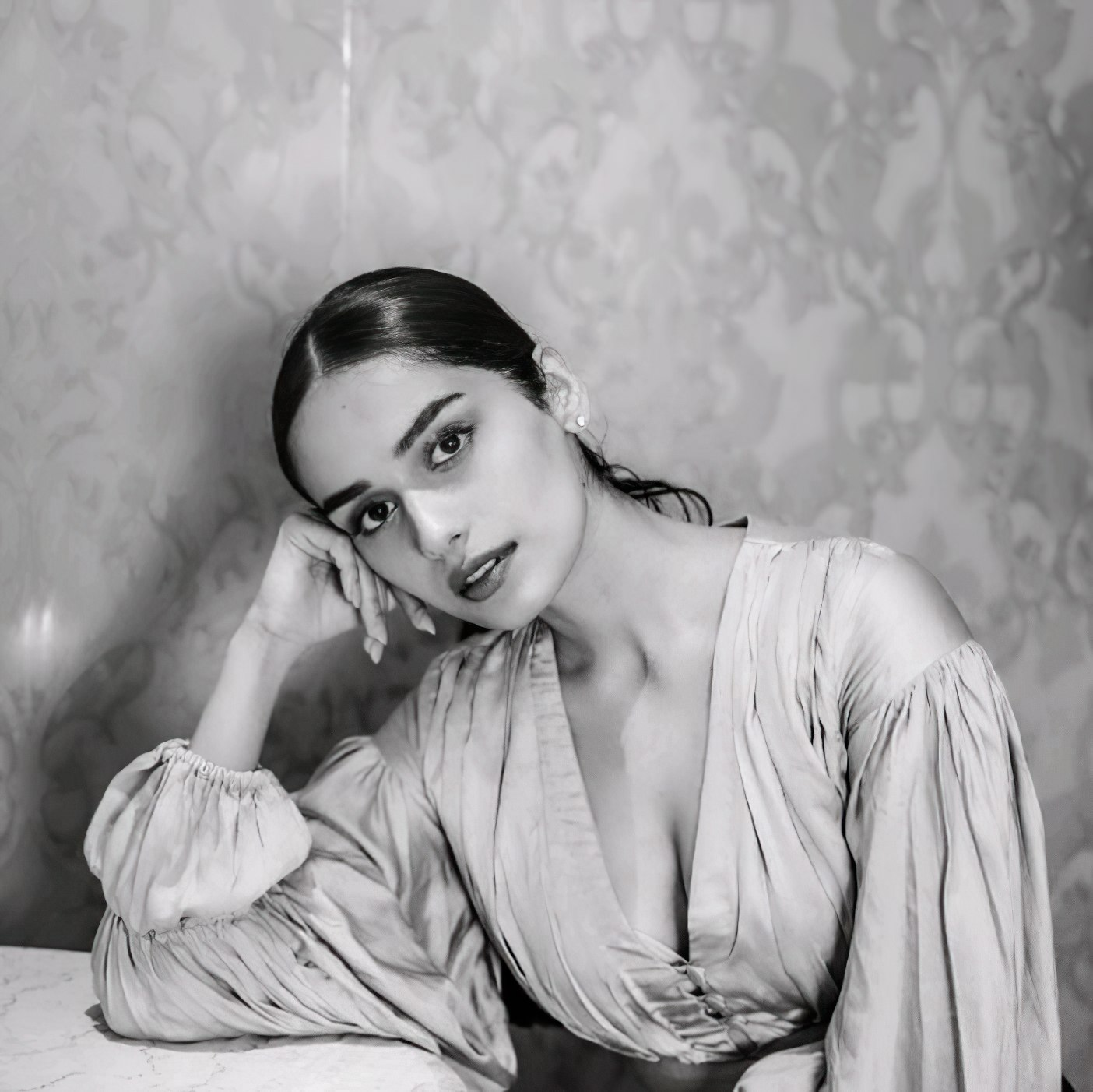 Manushi Chhillar and her delicious cleavage | Scrolller