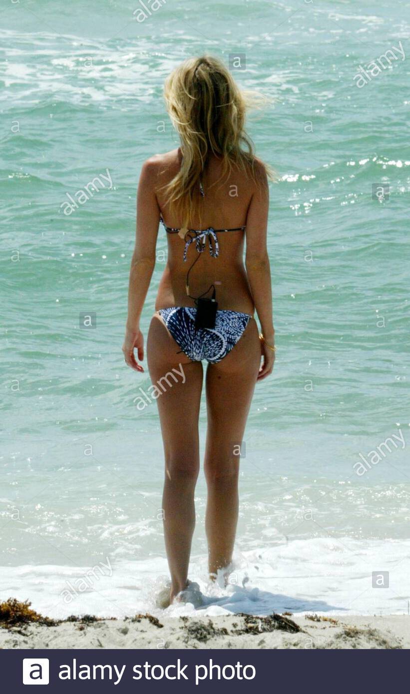 Marisa Miller - Famous Backside Profile | Scrolller