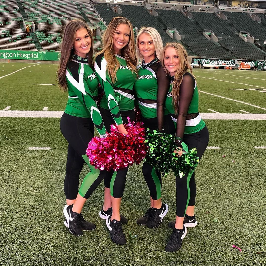 Marshall Cheer | Scrolller