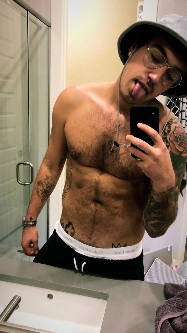 Masculine man 4 man 😈😏 | Scrolller