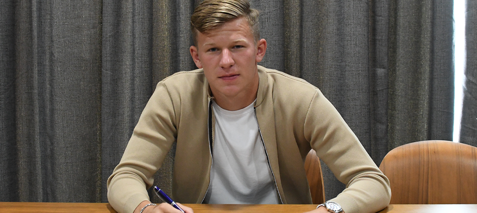 Mateusz Bogusz Signs New Three Year Contract | Scrolller